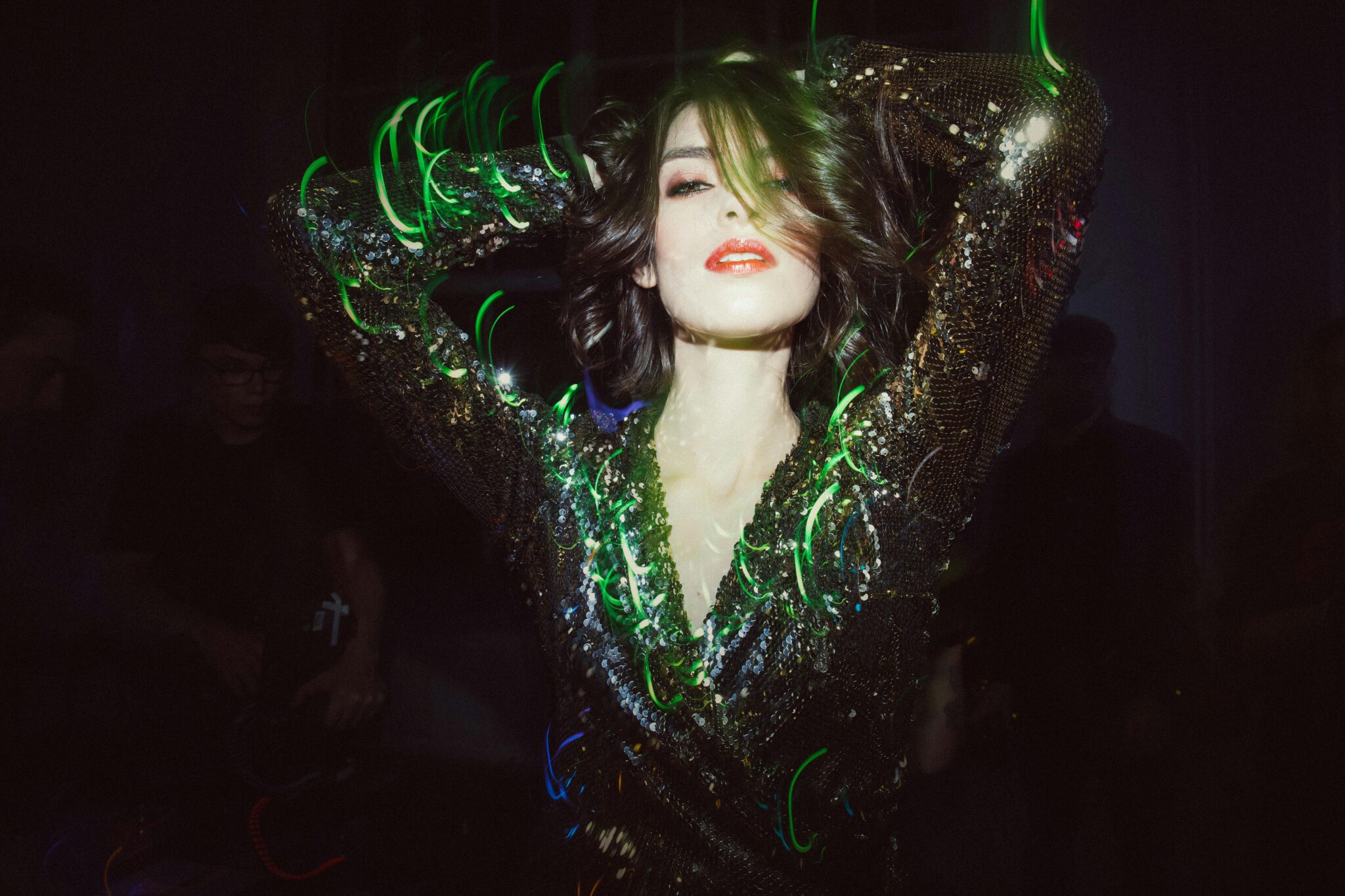 How to Dance at a Disco: Tips and Tricks for Disco Dancing